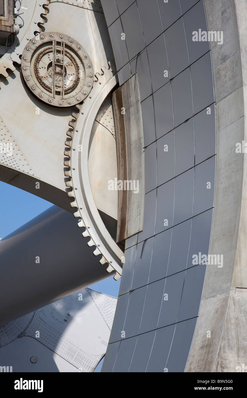 Falkirk wheel turning hi-res stock photography and images - Alamy