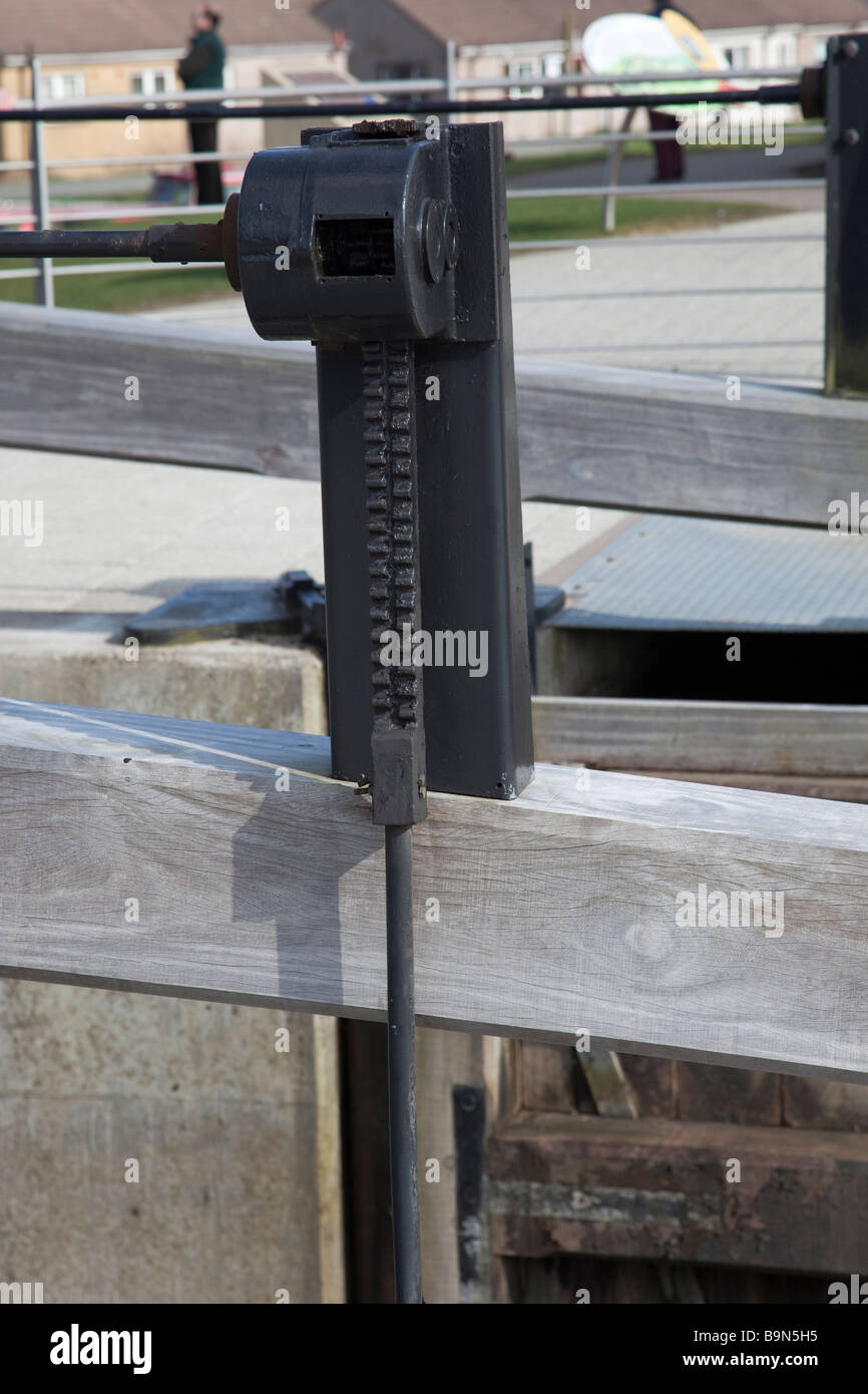 Lock gate paddle Stock Photo - Alamy