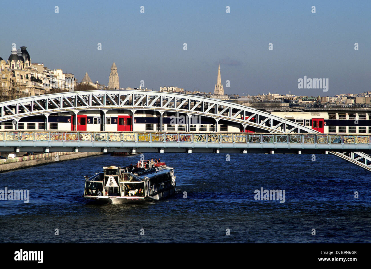 Pont rouelle bridge hi-res stock photography and images - Alamy