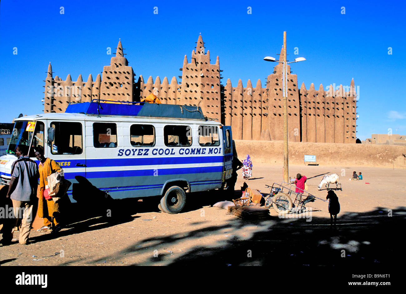 Mosque mopti mali architecture hi-res stock photography and images - Alamy