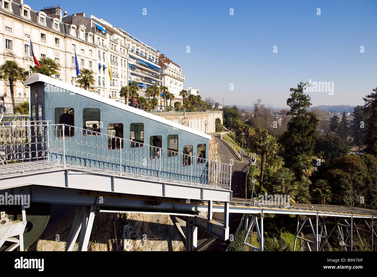 France, Pyrenees Atlantiques, Pau, the funicular, linking Boulevard des ...