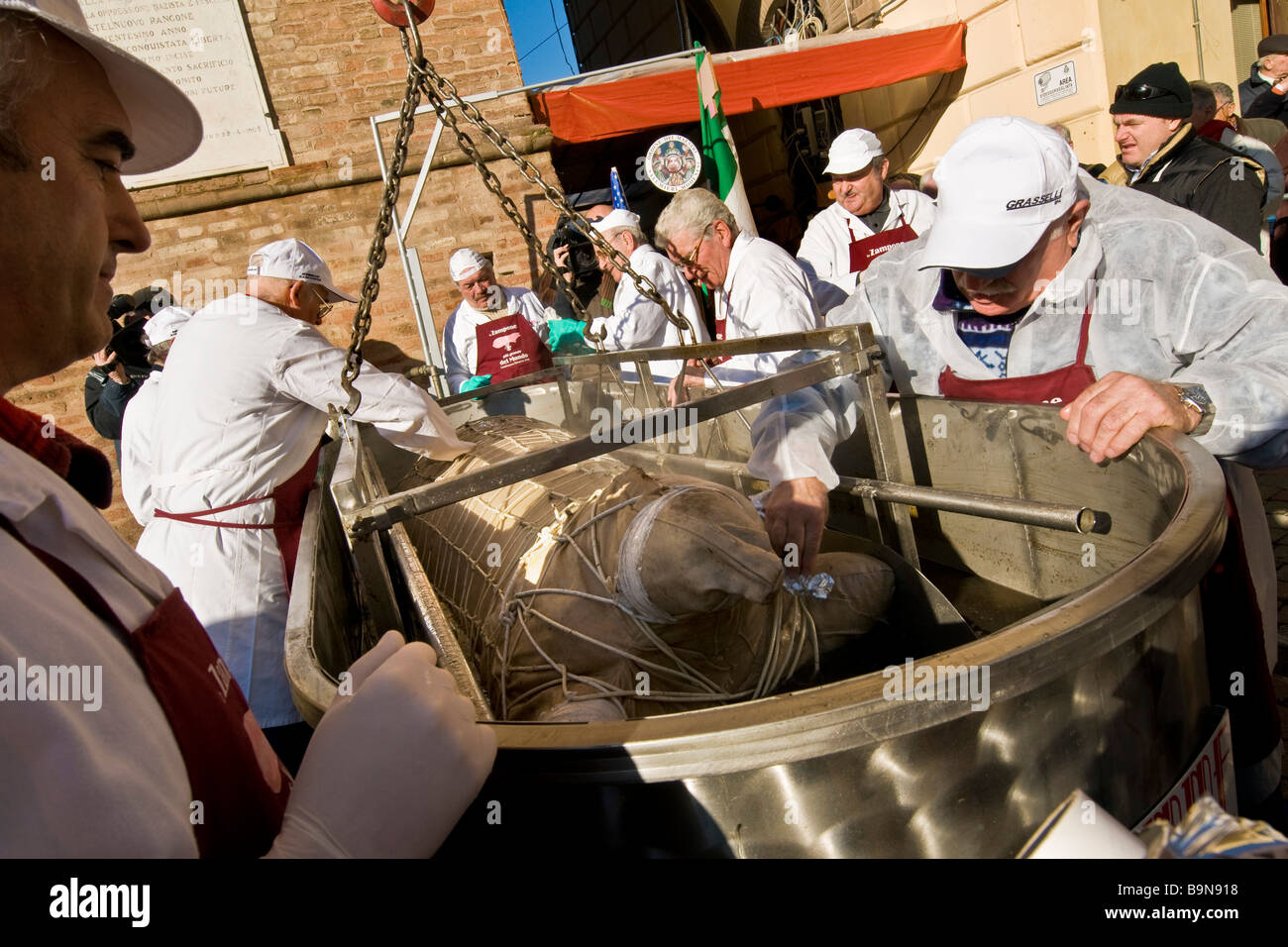 Italian festivals and cuisine hi-res stock photography and images - Alamy