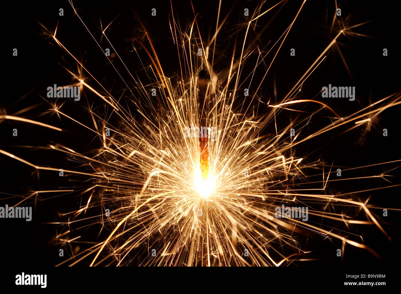 Sparkling fire hi-res stock photography and images - Alamy