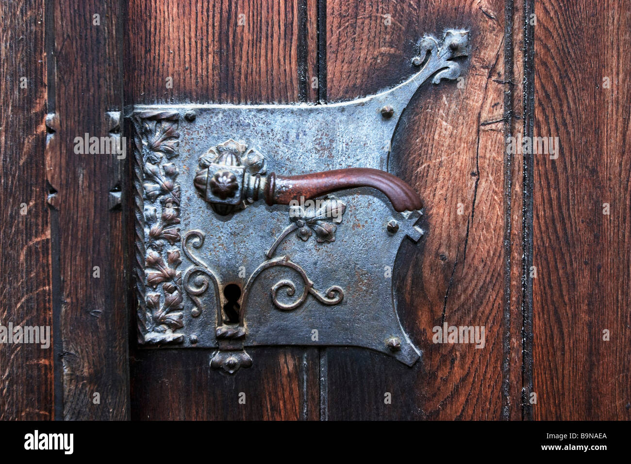 Old medieval door handle closeup Stock Photo - Alamy