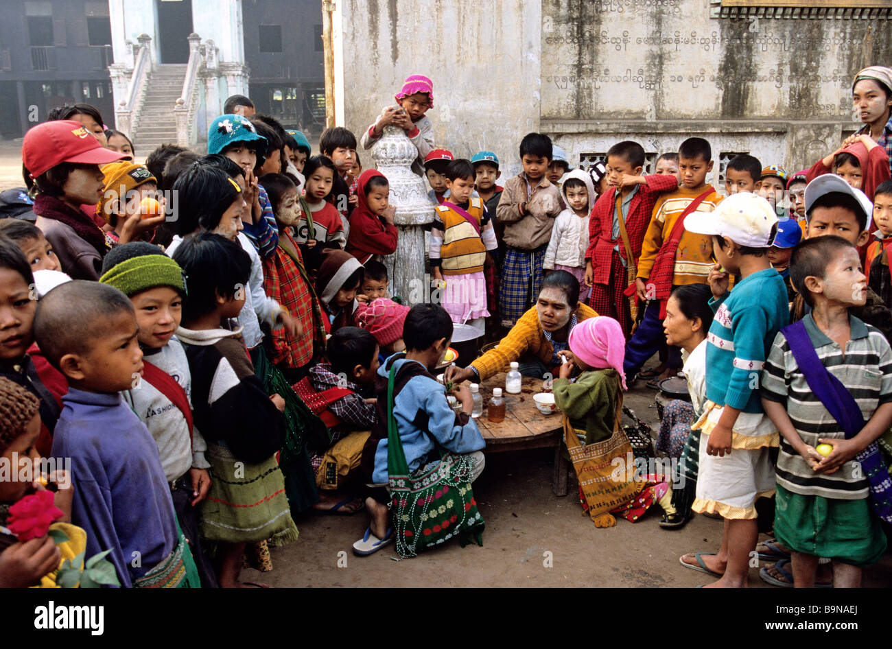 With rudimentary hi-res stock photography and images - Alamy