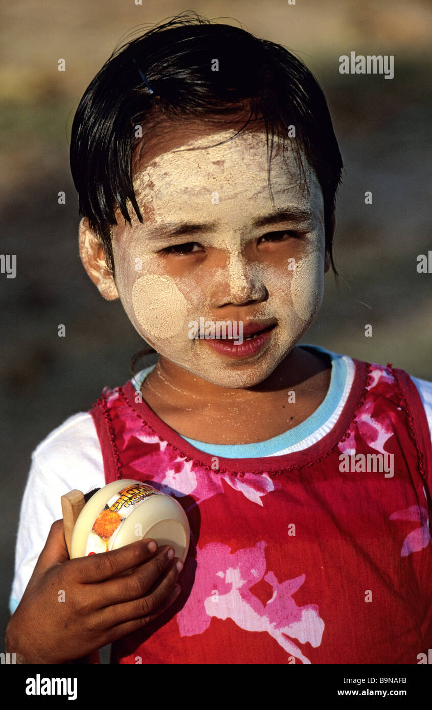 Myanmar (Burma), Burmese little girl with a box of tanaka, tanaka ...