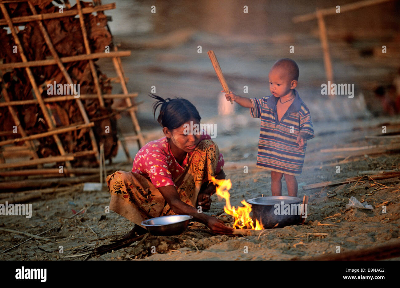 Myanmar (Burma), daily life scene Stock Photo - Alamy