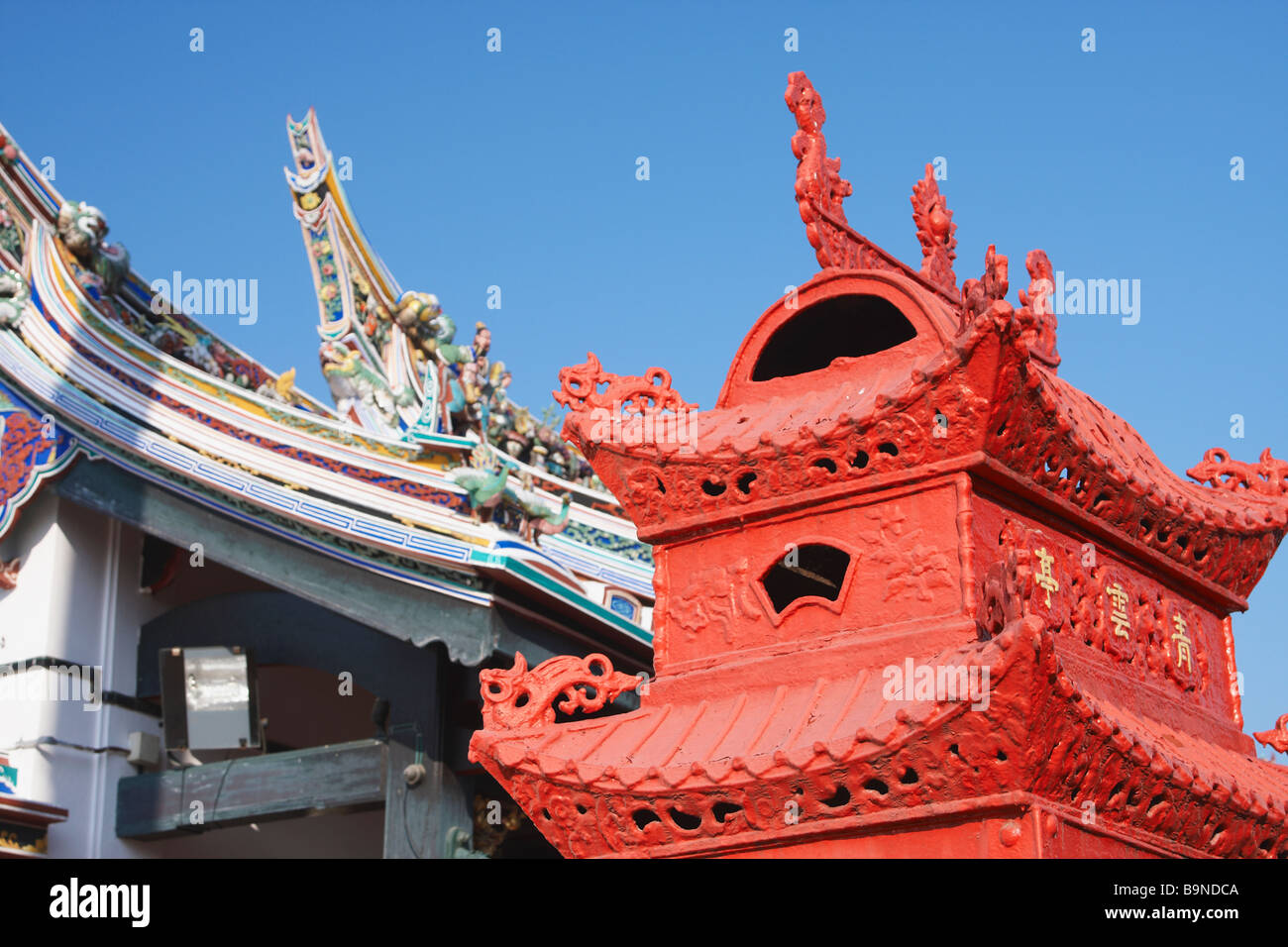 Colourful Temple Architecture At Cheng Hoon Teng Temple, Melaka ...