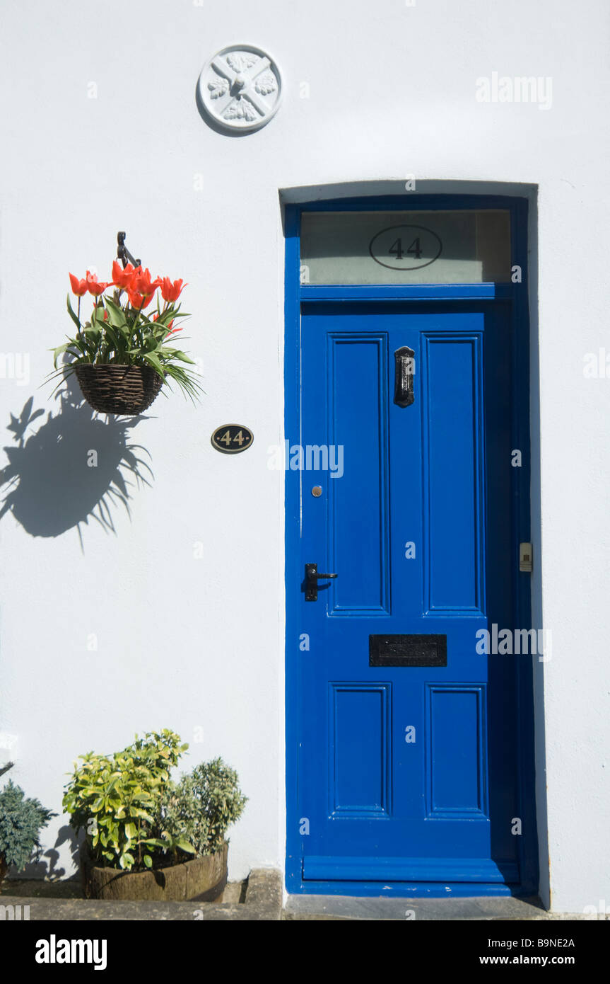 Cornish cottage front door hi-res stock photography and images - Alamy