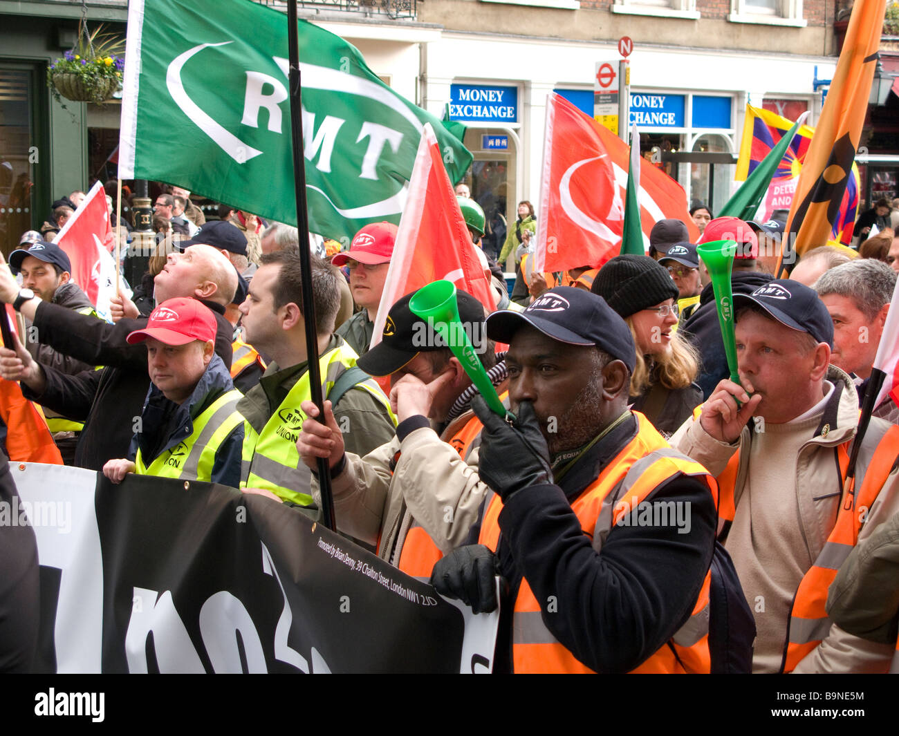 G20 protest march in central London, 28/03/09 Stock Photo - Alamy