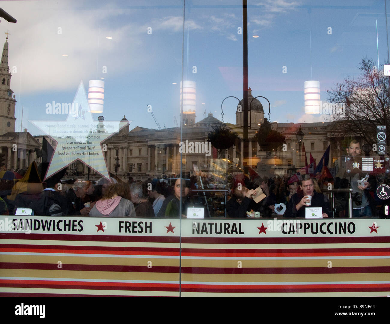 Pret window hi-res stock photography and images - Alamy