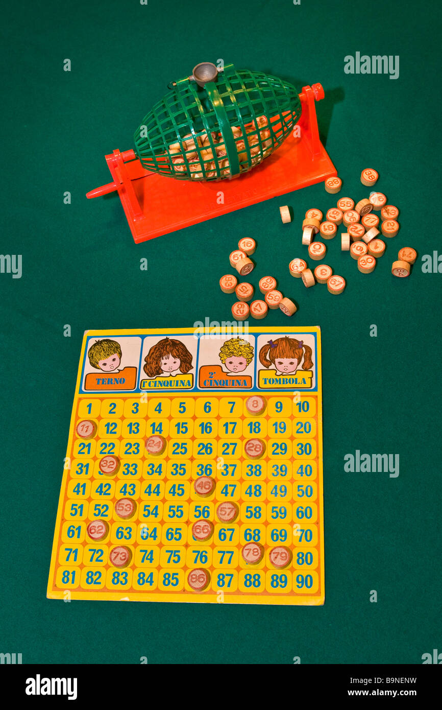Bingo parlor hi-res stock photography and images - Alamy