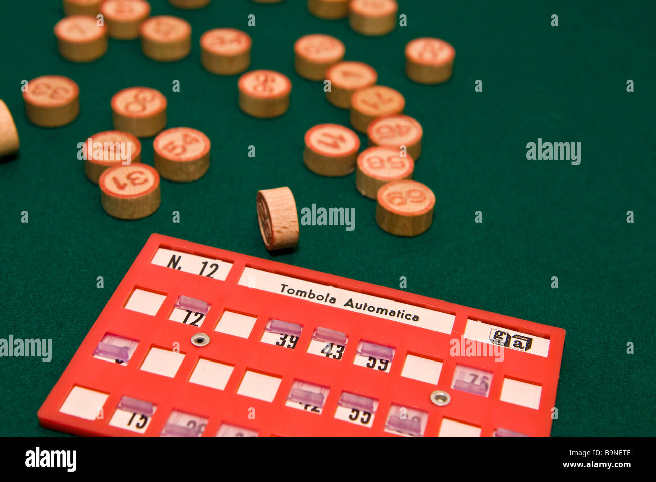 Bingo parlor hi-res stock photography and images - Alamy
