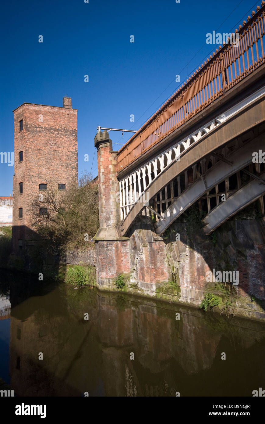 Manchester bridge canal hi-res stock photography and images - Alamy