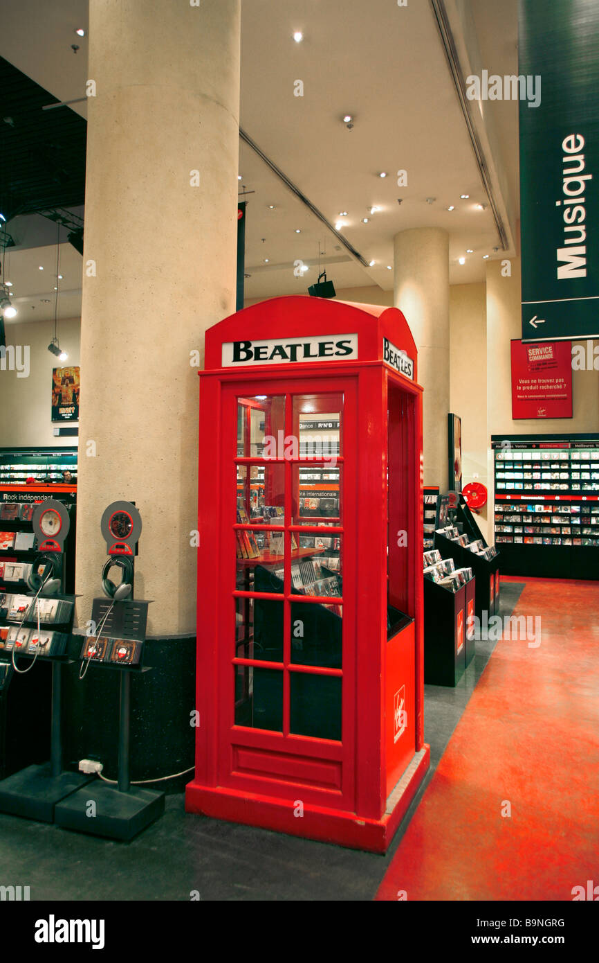 The beatles in phone booth hi-res stock photography and images - Alamy