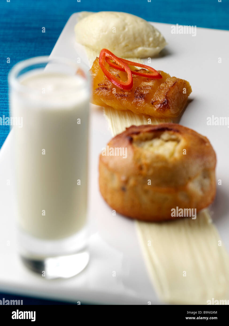 Pineapple financier rum roasted pineapple hi-res stock photography and ...