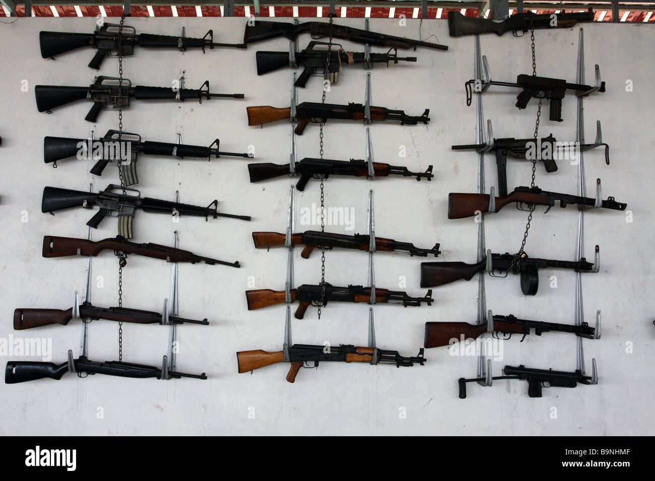 m16 rifles at a rifle range in cambodia Stock Photo - Alamy
