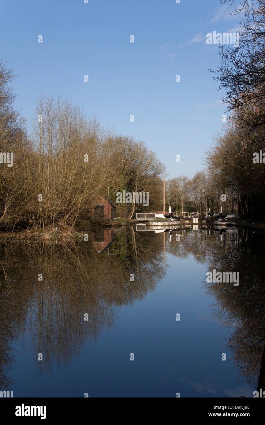 Leamington Grand Union Canal Radford Bottom Lock 23 Reflection water ...