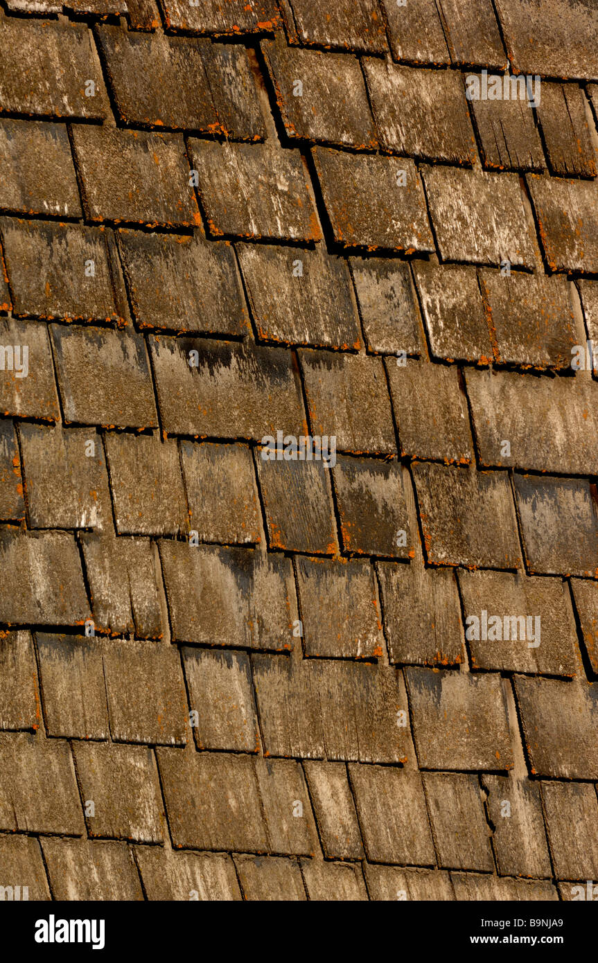 Wooden barn shingles hi-res stock photography and images - Alamy