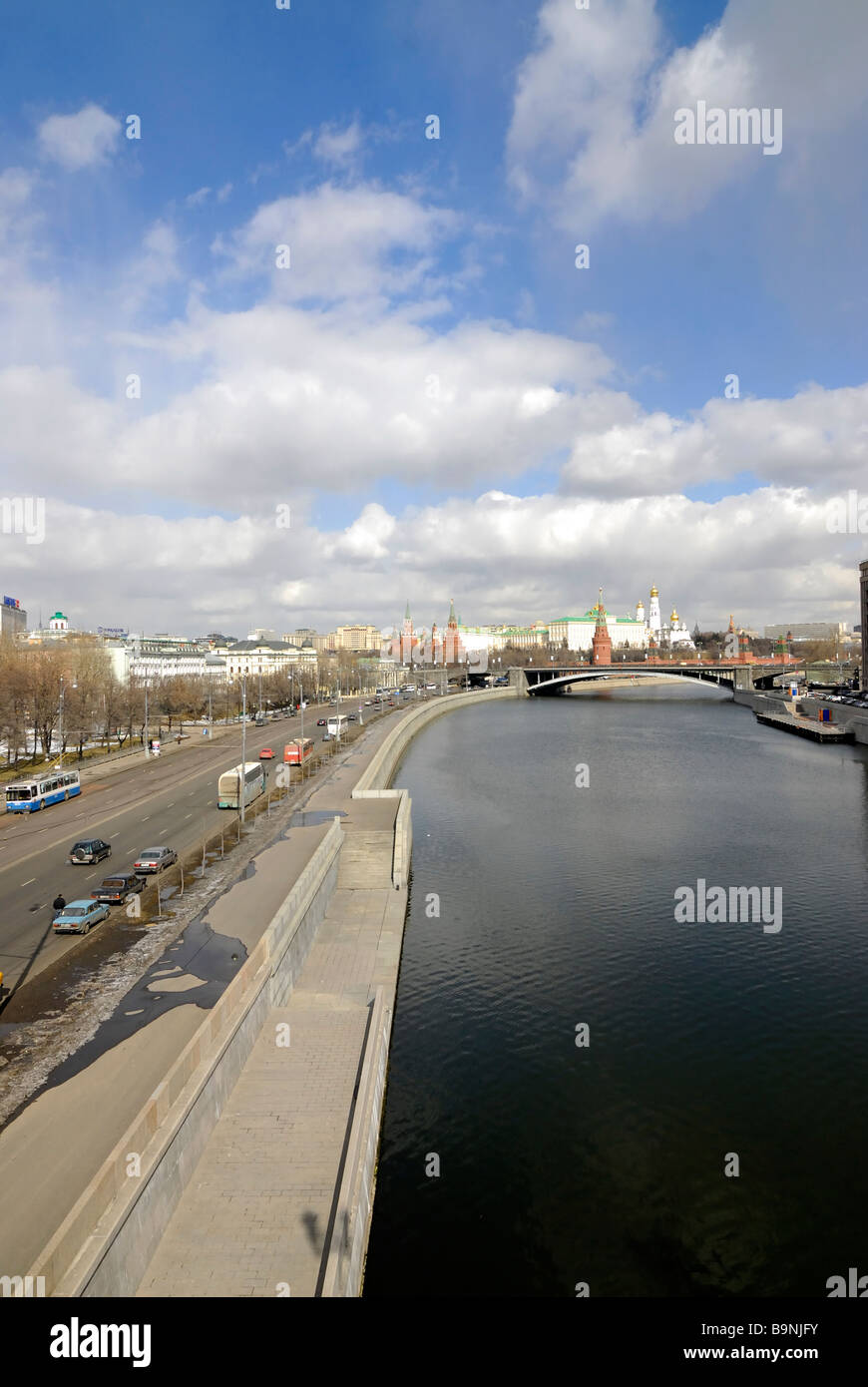 Top view on the embankment of Moskva river and Moscow Kremlin Stock ...