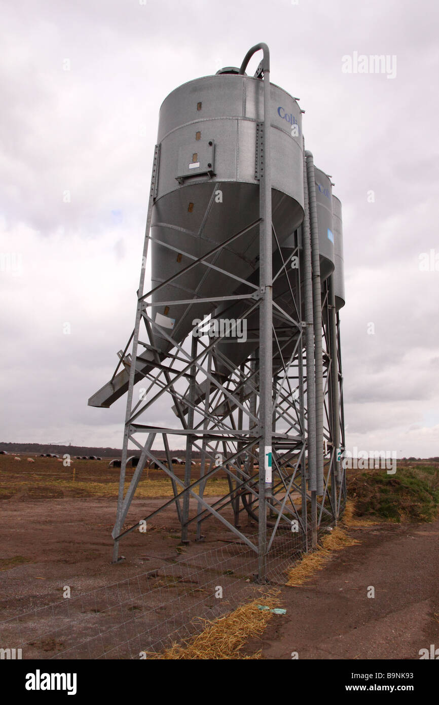 Bulk silos hi-res stock photography and images - Alamy
