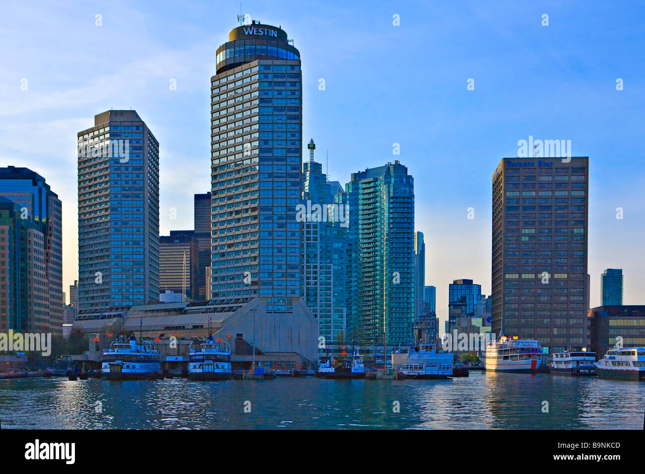 Ferry terminal Toronto Skyline of Toronto seen from the Toronto Islands ...