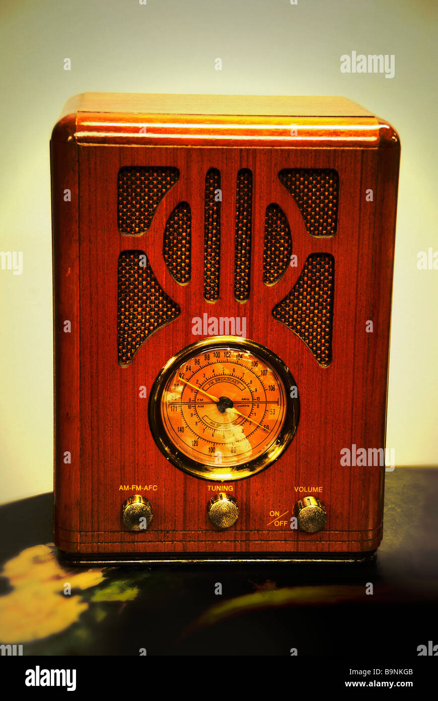 1950s radio family hi-res stock photography and images - Alamy