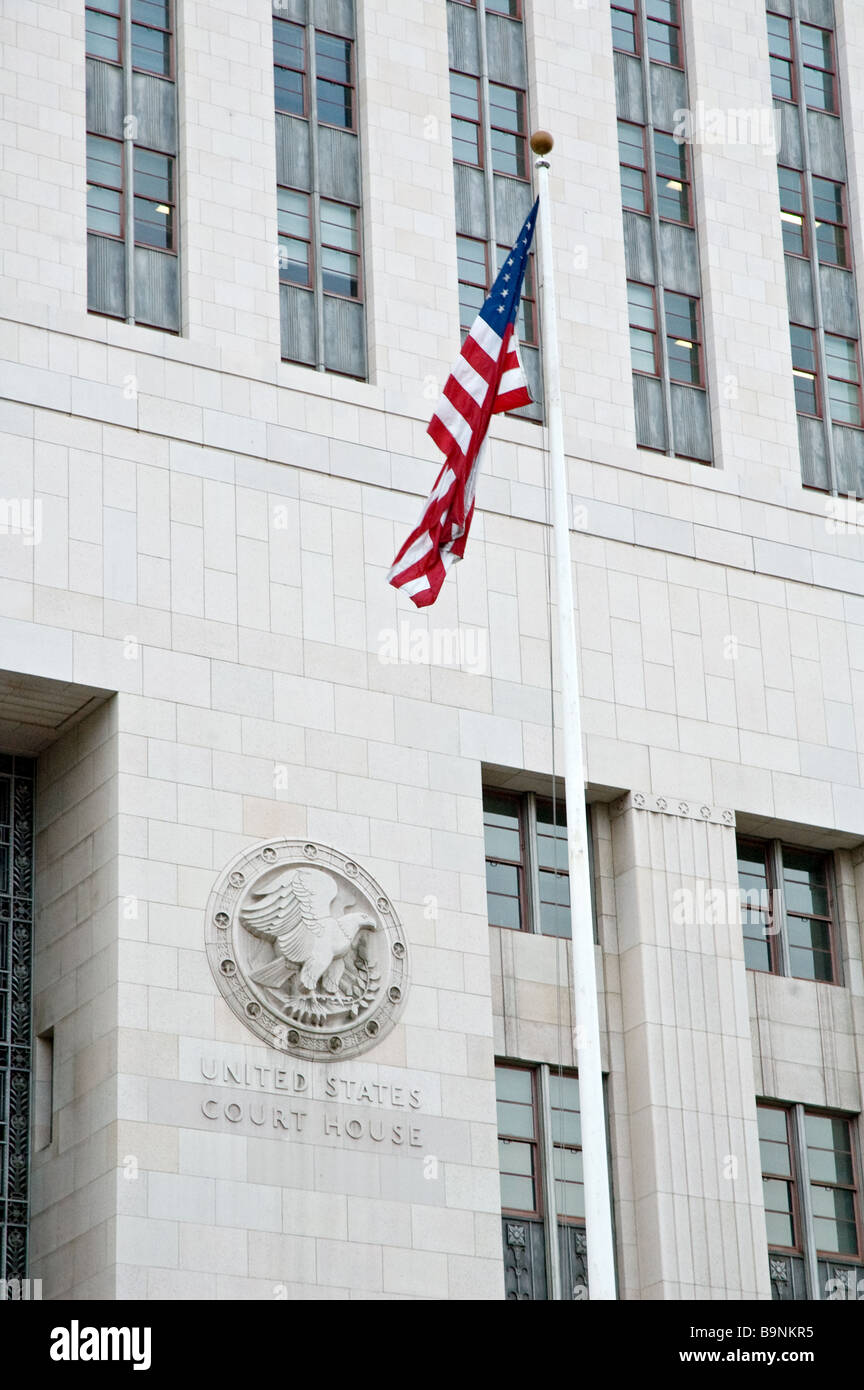 The American flag in front of the U.S. Courthouse, Los Angeles ...