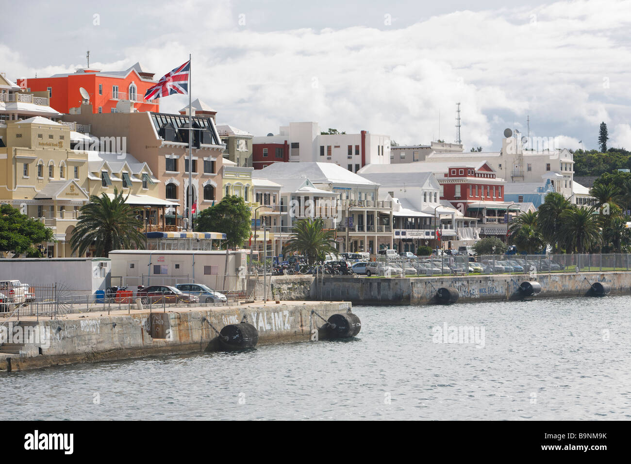 Front street hi-res stock photography and images - Alamy
