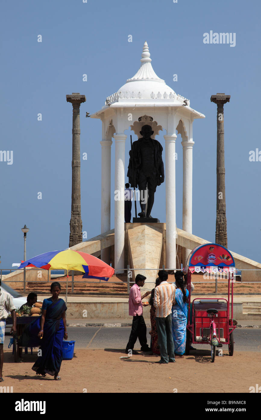 India Puducherry Pondicherry Gandhi statue Stock Photo - Alamy