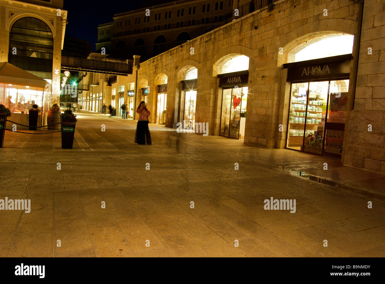 Mamilla mall jerusalem hi-res stock photography and images - Alamy