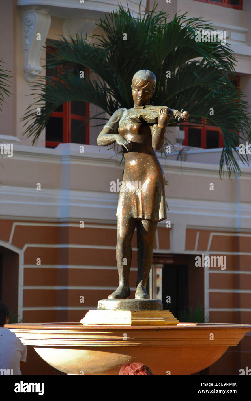 Statues in Veitnam Stock Photo - Alamy