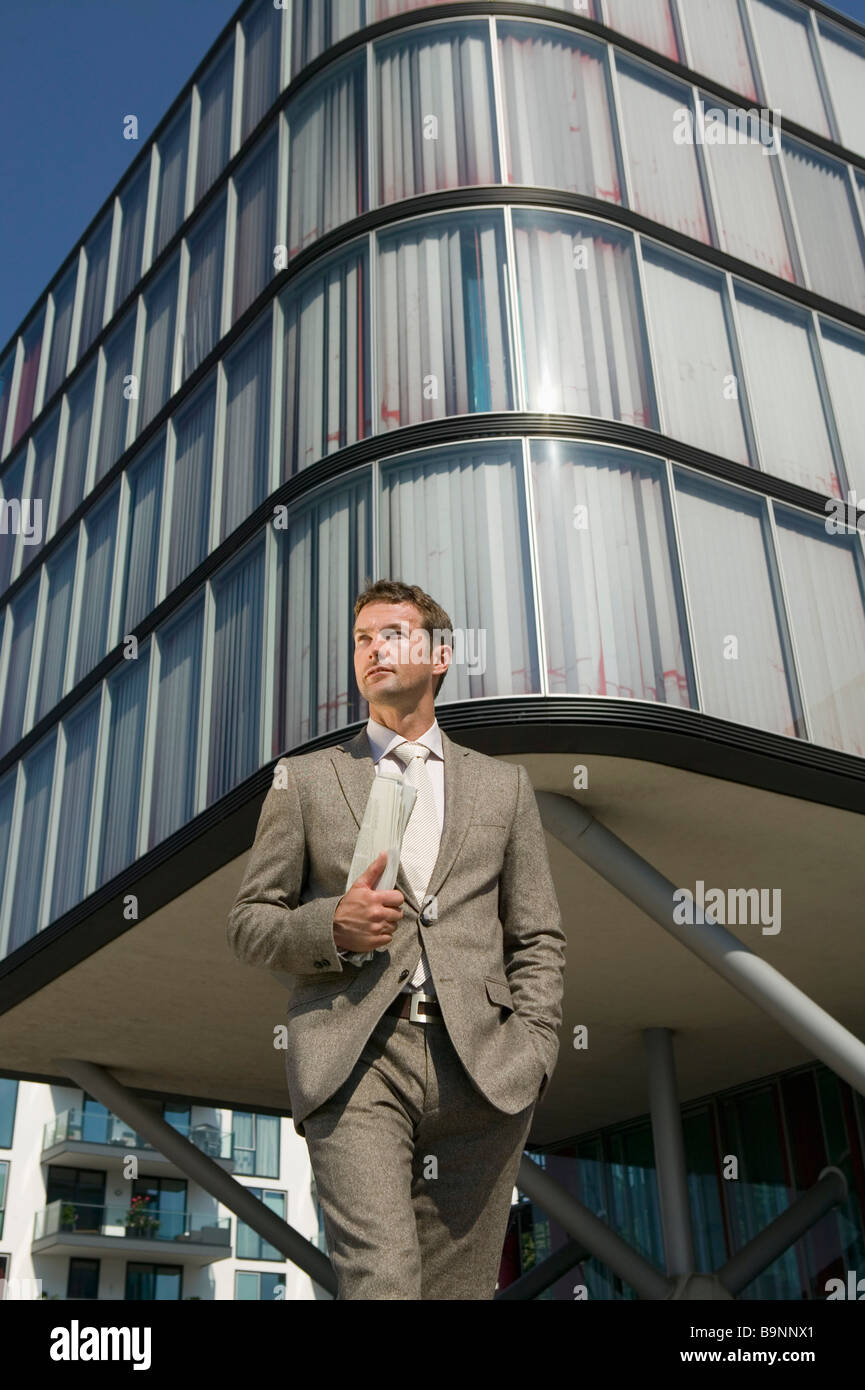 Newspaper building front hi-res stock photography and images - Alamy