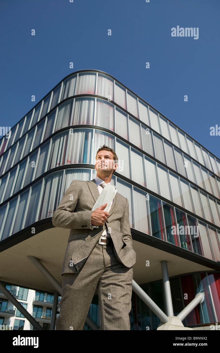 Newspaper building front hi-res stock photography and images - Alamy
