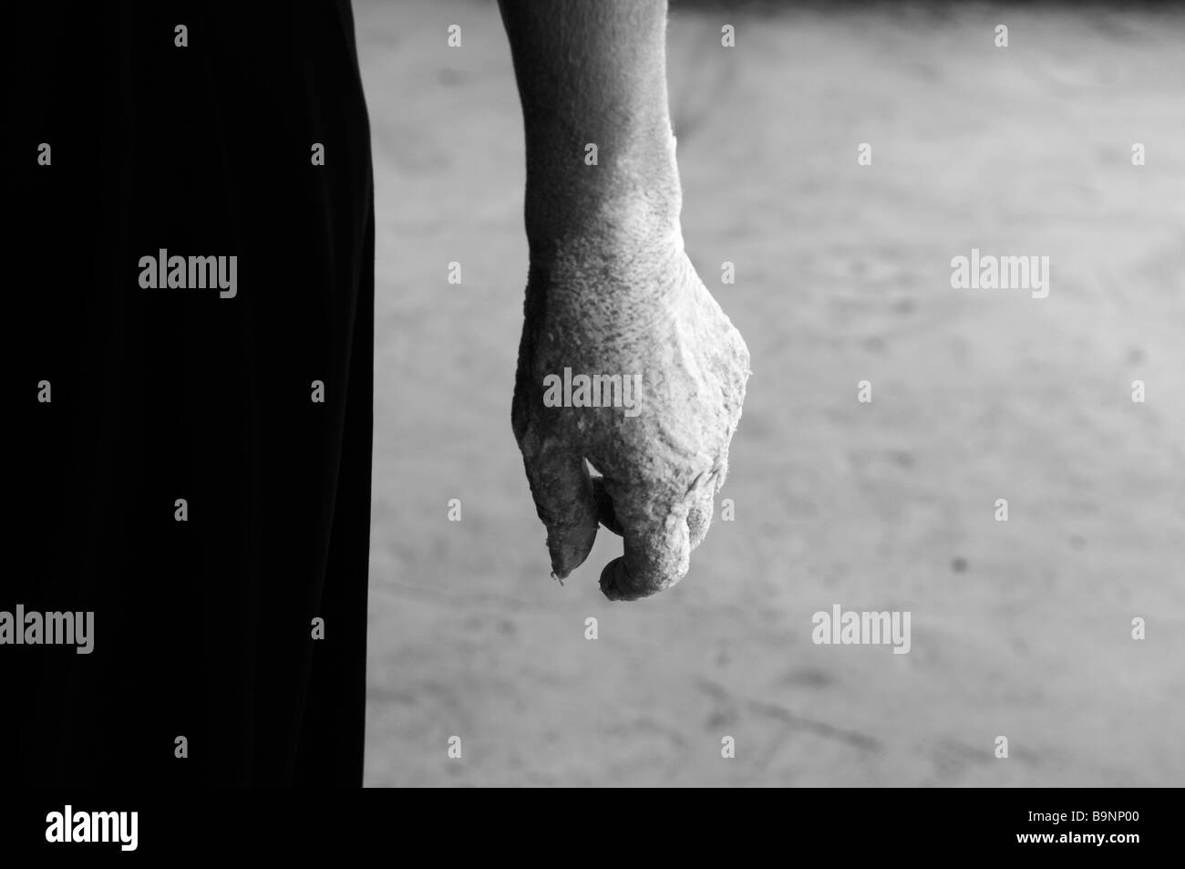 Hand closeup cooking Black and White Stock Photos & Images - Alamy