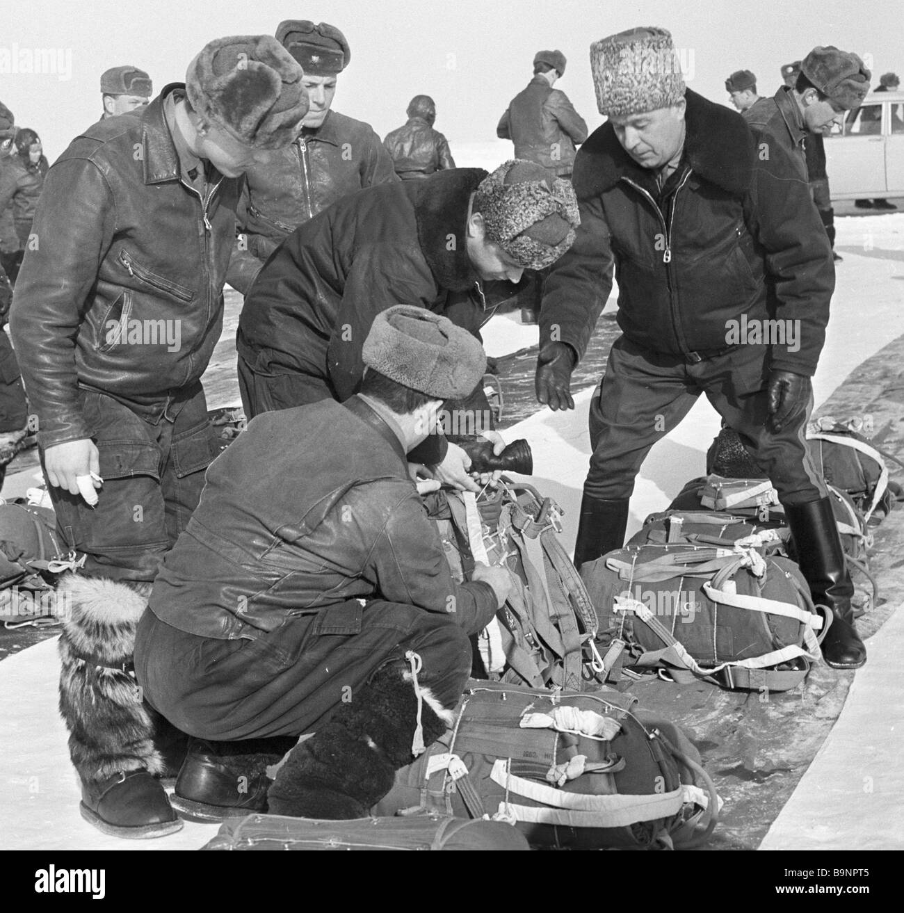 Management of the USSR Parachute jumping federation checks the ...