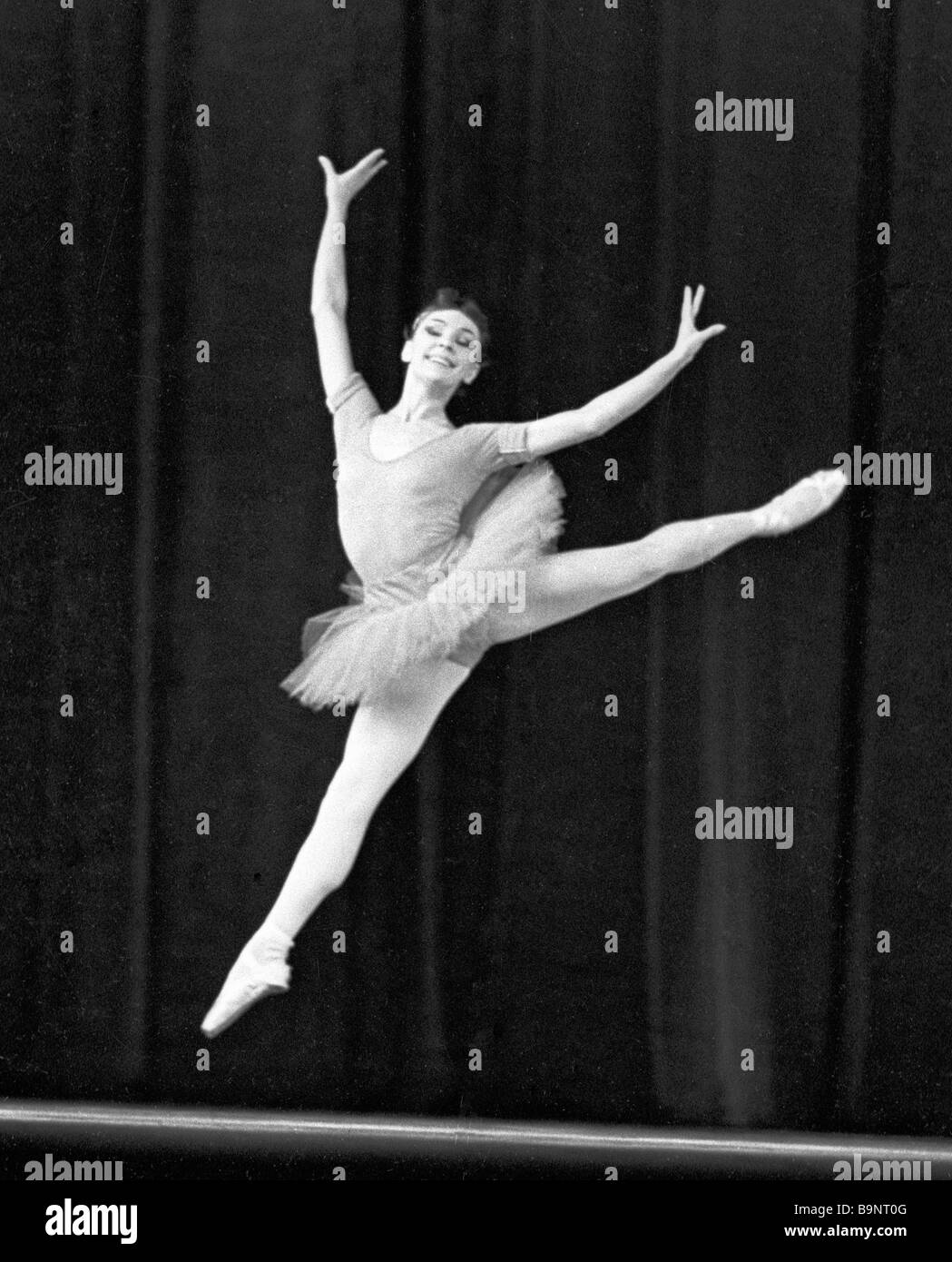Bolshoi ballet soloist Nina Sorikina Stock Photo - Alamy