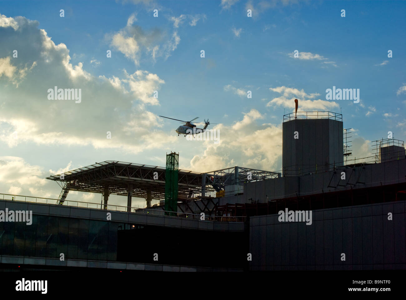 Helicopter terminal hi-res stock photography and images - Alamy