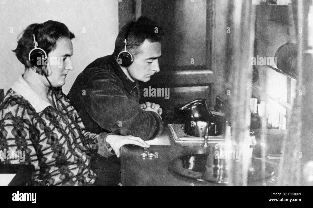 Film director Dziga Vertov and editor Yelizaveta Svilova at cutting ...