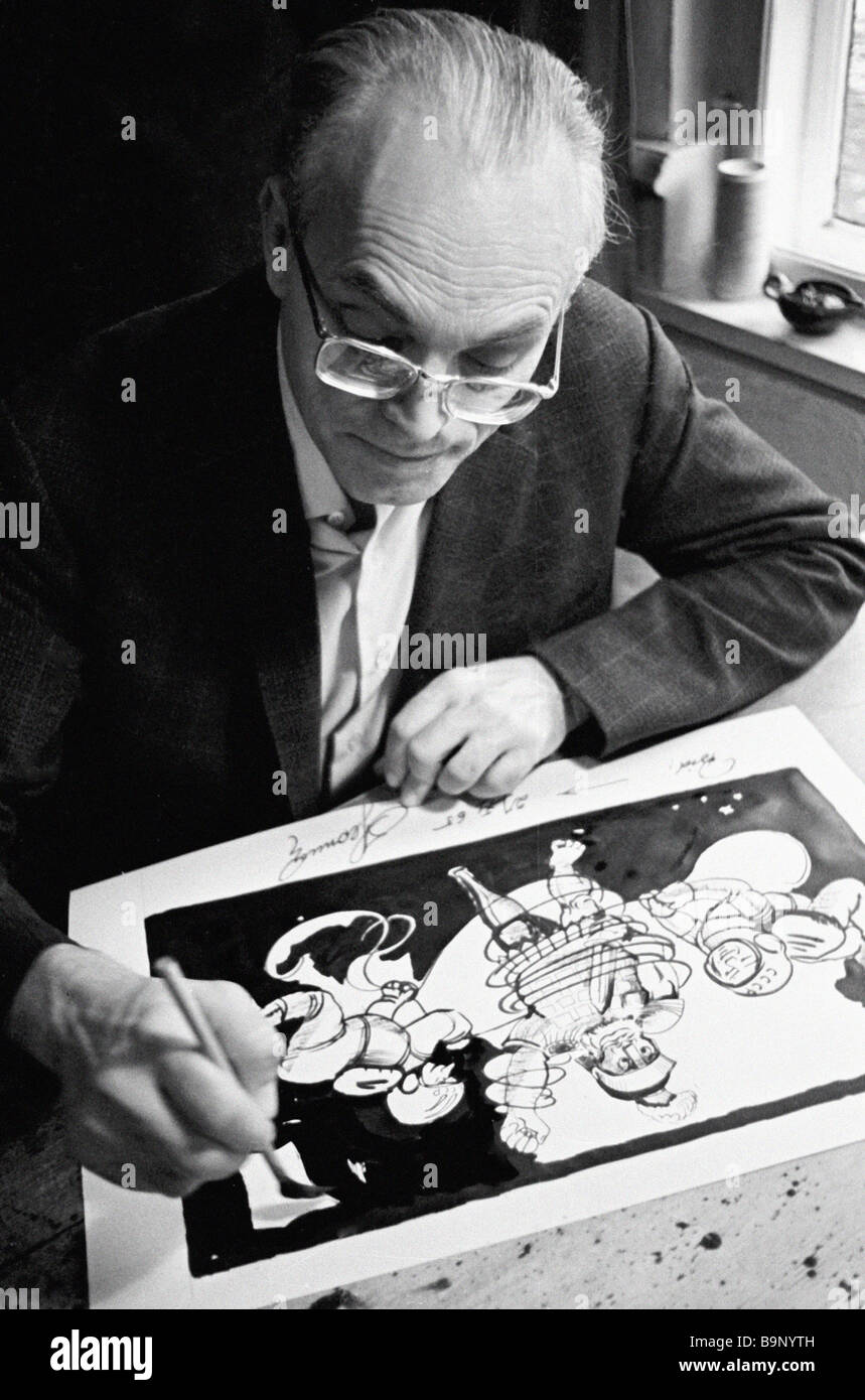 Danish cartoonist Herluf Bidstrup at work Stock Photo - Alamy