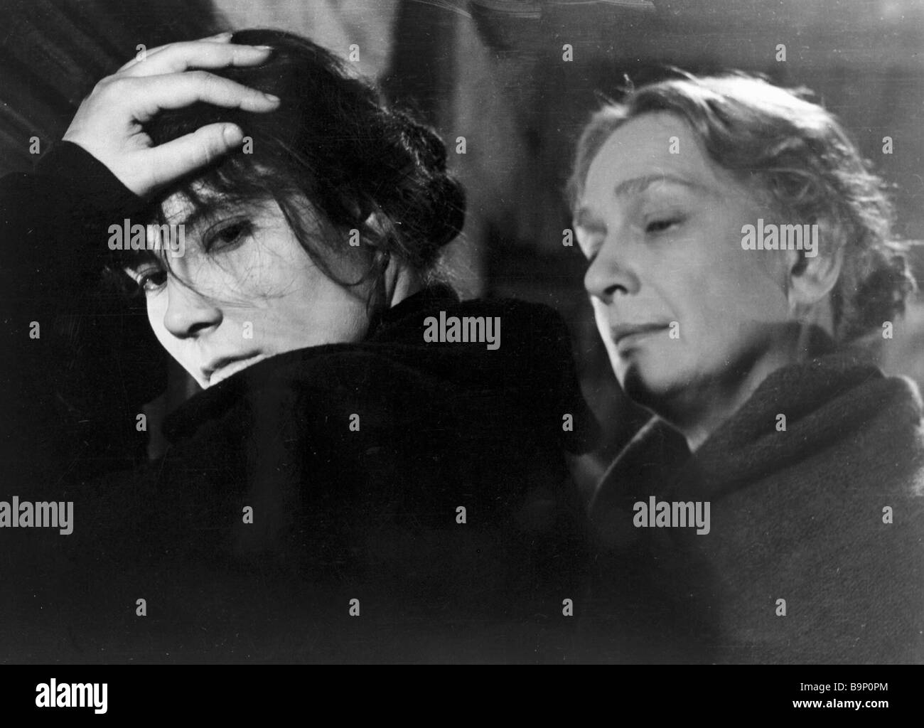 A scene from Letyat Zhuravli The Cranes Are Flying screenplay by Viktor ...