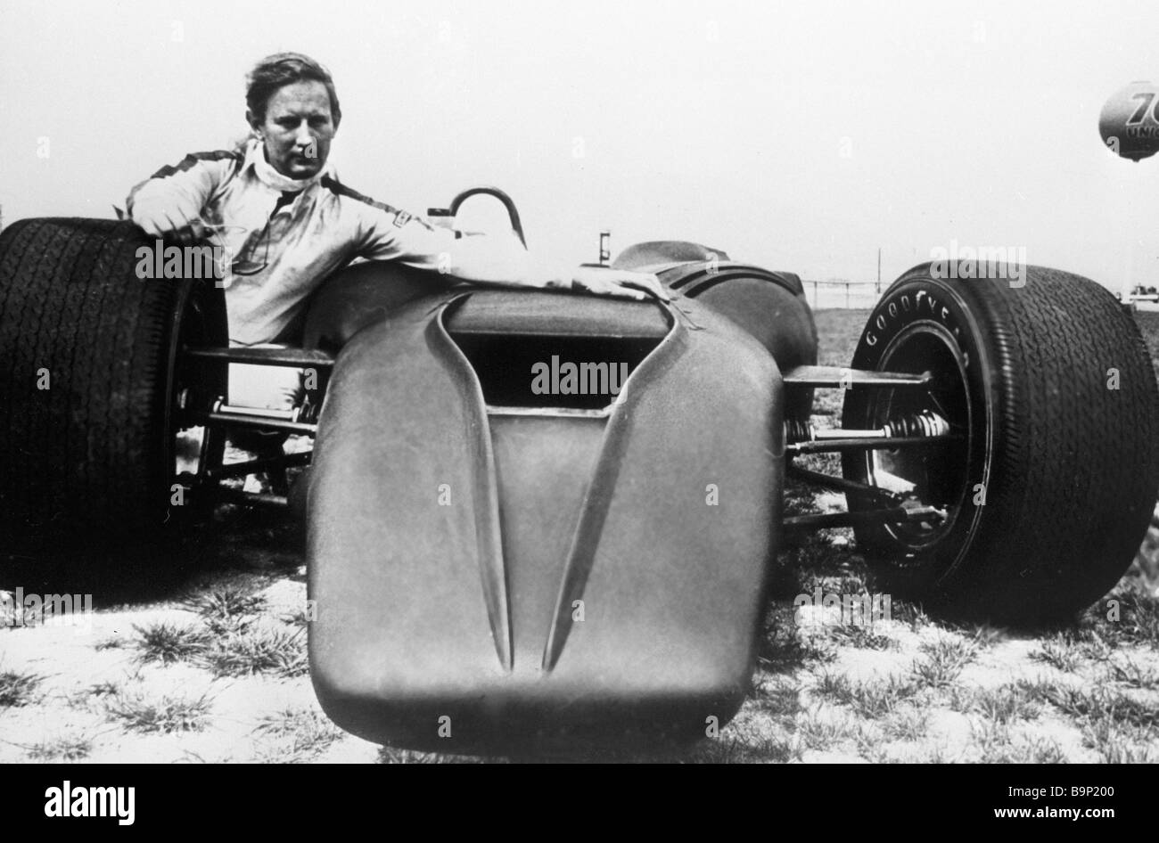 British designer Ken Wallis and his turbine engined racing car Stock ...