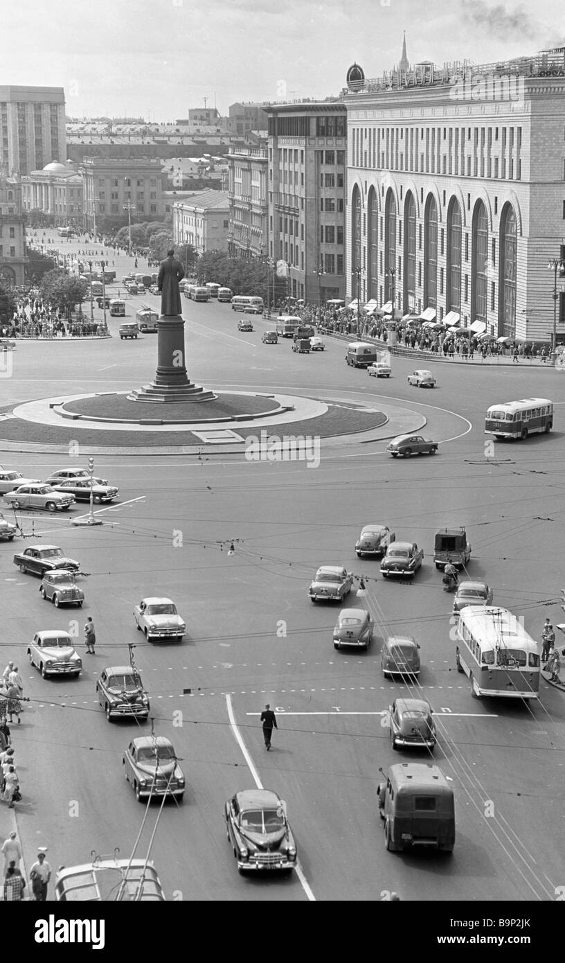 Dzerzhinsky Black and White Stock Photos & Images - Alamy