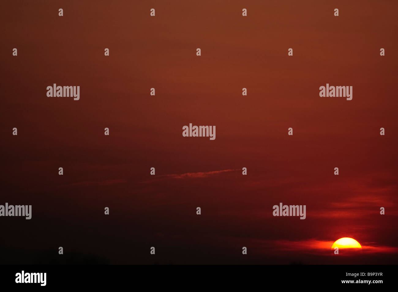 Warm sunset colours hi-res stock photography and images - Alamy