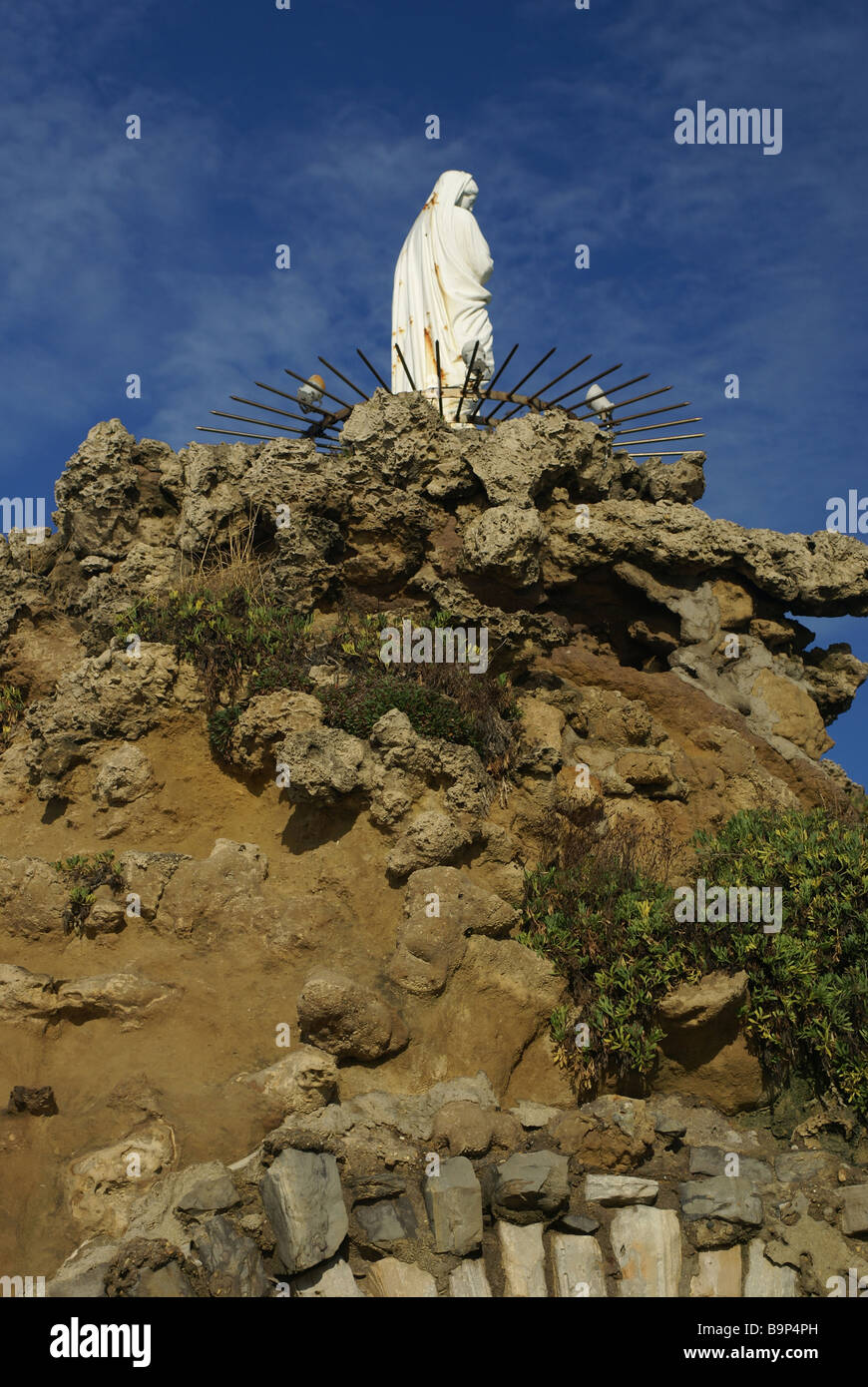Statue vierge hi-res stock photography and images - Alamy