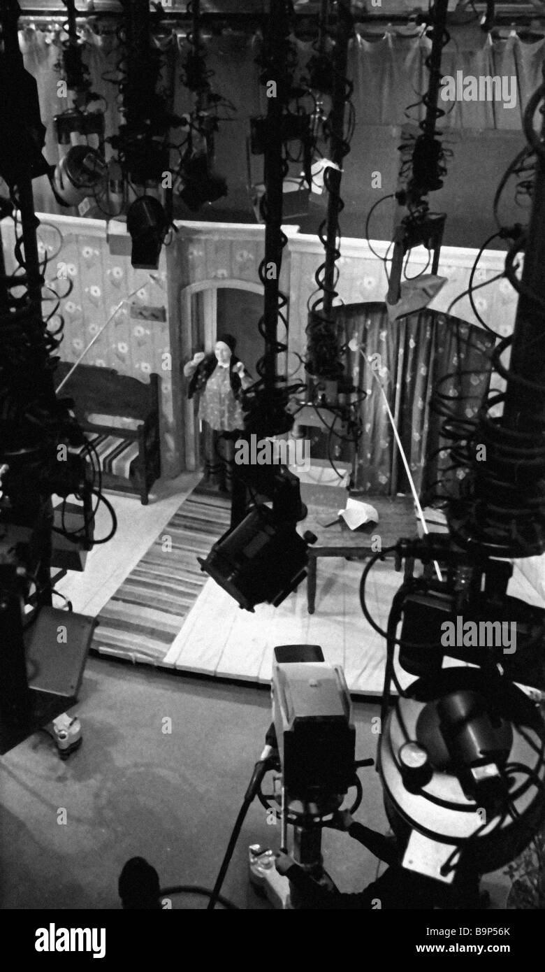 Remote controlled lightning equipment at the Moscow color TV studio ...