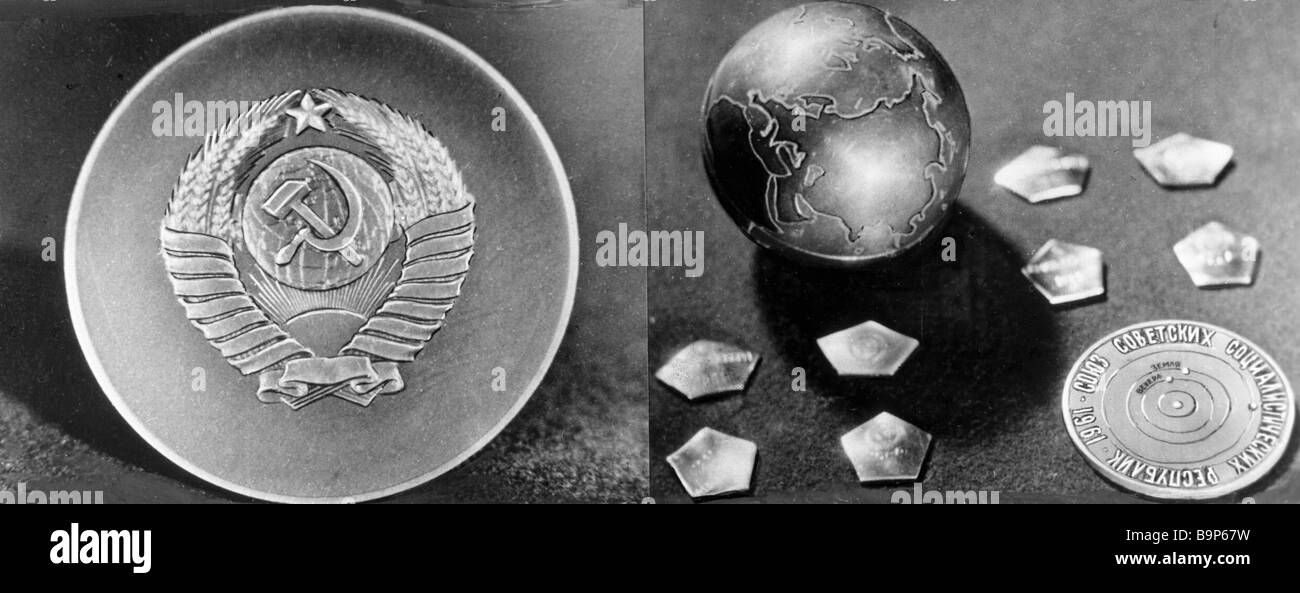 Copies of the flag and memorable medal delivered to Venus by the Soviet ...