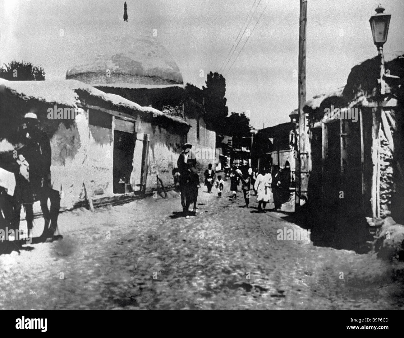 Old City street in Tashkent Stock Photo - Alamy