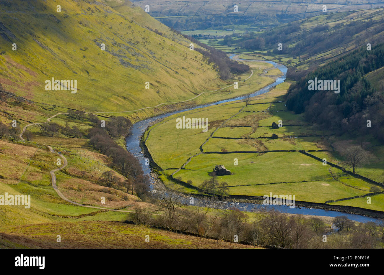 The River Swale between Keld and Muker, Swaledale, Yorkshire Dales ...