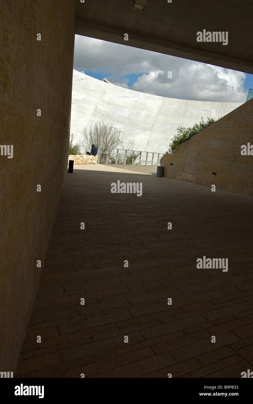 Yad Vashem National Memorial and Museum of the Holocaust Jerusalem ...